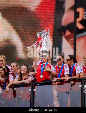 Katie McCabe (Arsenal 11) during the Women's Super League game between ...