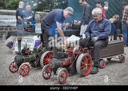 Steam Traction Engine, miniature scale sized model, Eastnor Castle ...
