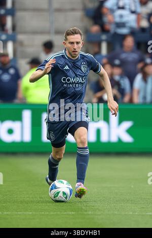 Kansas City, KS, USA. 24th May, 2025. Sporting Kansas City goalkeeper ...