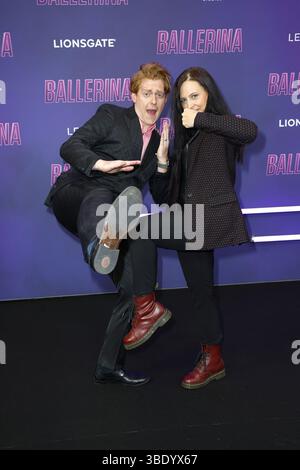 Johannes Heinrichs und Nadja Jo Klapper bei der Premiere des Kinoflims ...