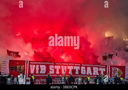 VfB Stuttgart Fans, Ultras, Pyrotechnik, Bengalo, Bengalisches Feuer ...