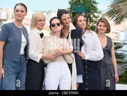Cast and crew of the film: Angelina Woreth, Mélanie Laurent, Bertille ...
