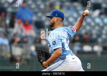 Cincinnati Reds' Tony Santillan (64) gestures to teammate Jose Trevino ...