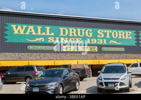 Storefront sign for historic Wall Drug Store in Wall, South Dakota, USA ...