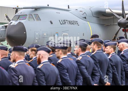 Generalleutnant Holger Neumann hat das Kommando über die Luftwaffe von Generalleutnant Ingo ...