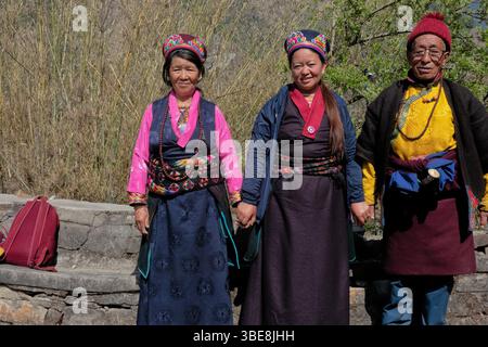 Traditional Tamang family on the Tamang Heritage Trail, Thuman, Nepal ...