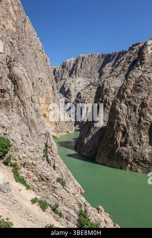 The 'stone road' built on the impassable rocks of the Dark Canyon and ...