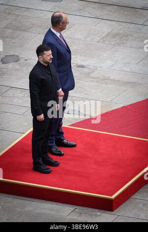 Berlin, Bundeskanzler Friedrich Merz trifft Wolodymyr Selenskyj Bundeskanzler Friedrich Merz CDU ...