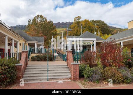 Lower station of the Lookout Mountain Incline Railway in Chattanooga ...