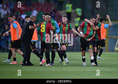 Alessio Curcio of Ternana Calcio celebrates after scoring the goal of 1 ...