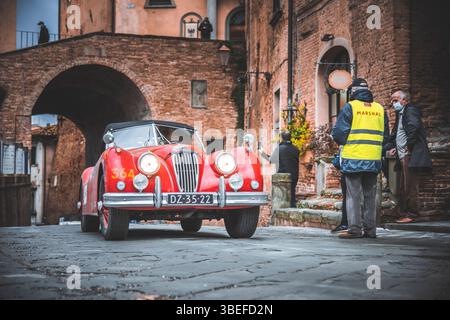 Mille Miglia 2020 - 1000 Mile Historic Road Race passes through San ...