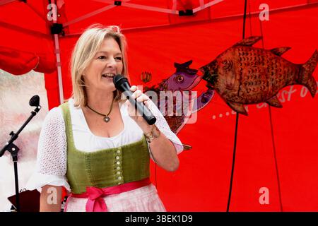 Klaus Moritz Hamburger Fischmarkt Organisatorin in Muenchen Dr ...