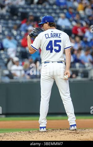 Cincinnati Reds relief pitcher Taylor Rogers works against the Colorado ...
