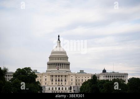 WASHINGTON, DC - MAY 29: A view of the Reflecting Pool under renovation ...