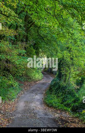 The road from Pindale to Castleton in the Peak District, with the ...
