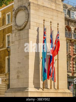 The iconic Cenotaph remembrance monument to the war dead Whitehall ...