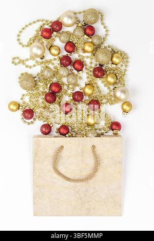 Flat lay Christmas composition. Round Paper blank, pine tree branches ...