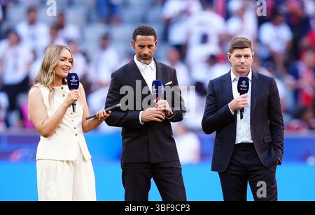 Steven Gerrard during the Paris Saint-Germain v Liverpool UEFA ...