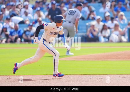 Los Angeles Dodgers Shohei Otani hits home run in the 1th inning of ...