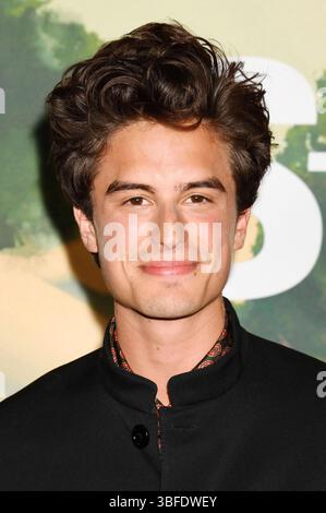 Peter Dager bei der Premiere der Apple TV Serie Stick im AMC Century ...