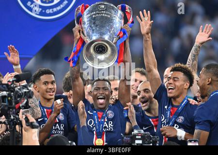 final jubilation Paris, Nuno MENDES (PSG) Soccer Champions League, 3rd ...