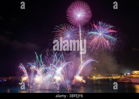 Fireworks festival in Malta Stock Photo - Alamy