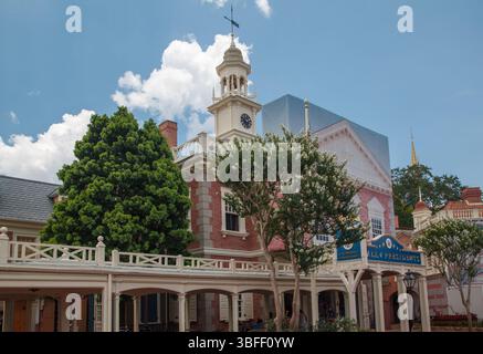 The Typical buildings in Frontierland Magic Kingdom amusemenet park in ...