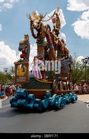 The Rapunzel and Flynn tangled car at Festival of Fantasy Parade at ...