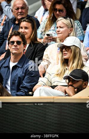 James MARSDEN with his girlfriend Frederique BONS during the eighth day ...