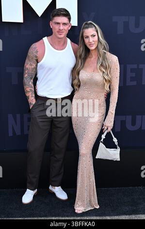 Austin Victoria und Lisa Victoria beim Fan-Event Netflix Tudum 2025 ...