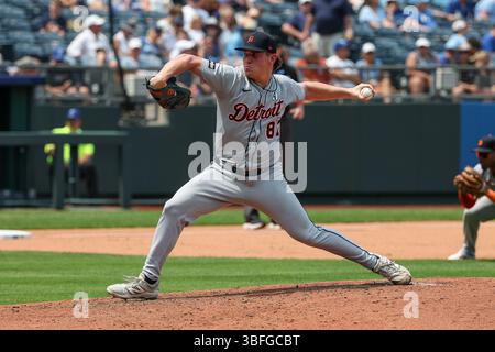 Detroit Tigers' Tyler Holton pitches during a baseball game against the ...