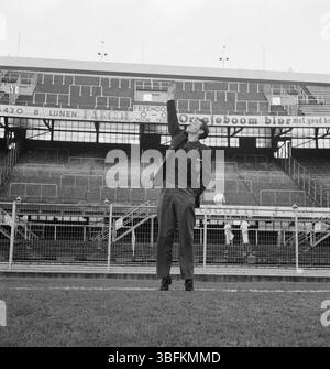 Danny Blanchflower, Tottenham Hotspur Stock Photo - Alamy