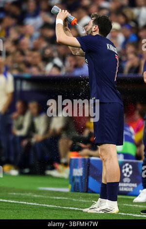 Khvicha Kvaratskhelia of Paris Saint-Germain FC looks on during the ...