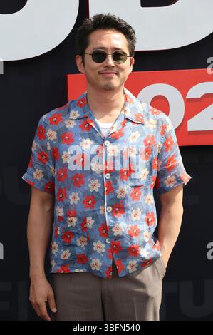 Steven Yeun beim Fan-Event 'Netflix Tudum 2025: The Live Event' im Kia ...