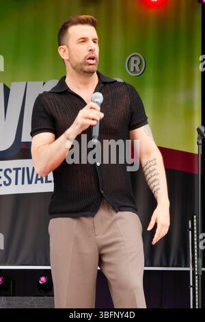 Jay Khan beim 13. SchlagerOlymp 2025 auf dem Zentralen Festplatz in ...