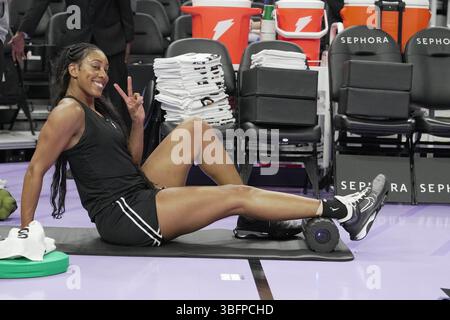 Golden State Valkyries forward Monique Billings (25) stretching during ...
