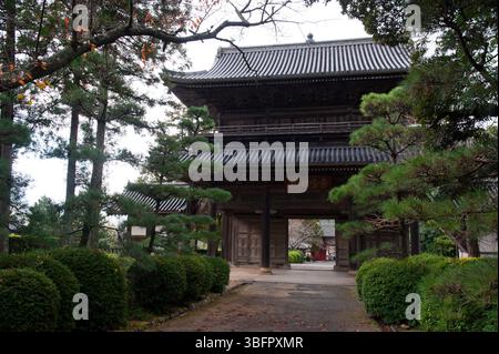 The imposing Sanmon Gate along the approach to Tokoji Zen Buddhist ...