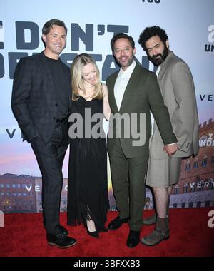 Andrew Rannells, Amanda Seyfried, Nick Kroll and Morgan Spector Stock ...