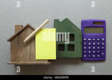 Blank memo pad on gray fabric background. top view, copy space Stock ...