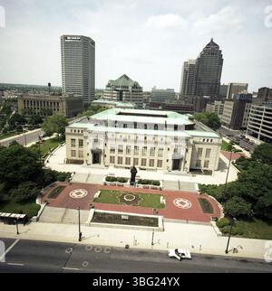 This 1993 photo shows Columbus City Hall, with the statue of ...