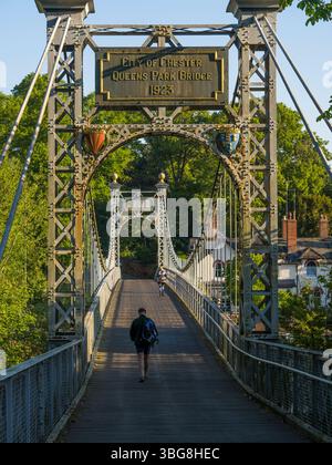 Queens Park Bridge, Footbridge, River Dee, Chester, Cheshire, England ...