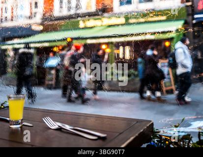 diffused distorted people street scene Stock Photo - Alamy