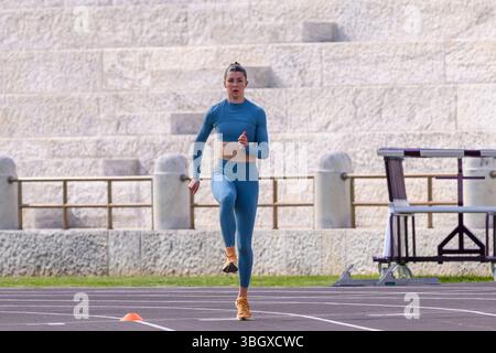 Amy Hunt (Great Britain) during the 200 metres semi-final during the ...