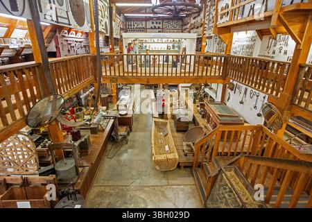 Clinton, Tennessee - The Museum of Appalachia, a collection of pioneer ...