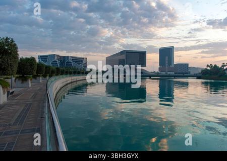 The Arcapita Mosque, one of the most modern looking mosques. Bahrain ...