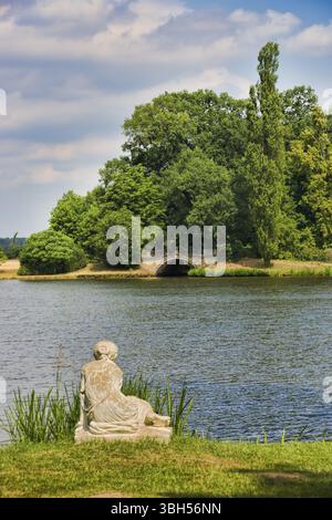 Wolf Bridge, Woerlitz Garden Kingdom, Saxony-Anhalt, Germany Stock ...