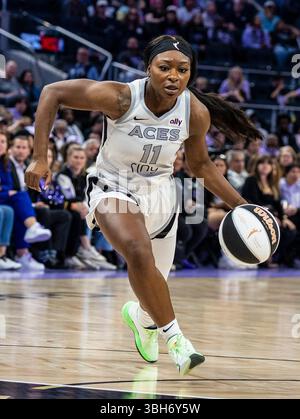Las Vegas Aces' Dana Evans dribbles during first half of Game 3 of a ...