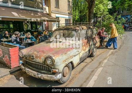 Berlin Kreuzberg-Friedrichshain Opel Olympia, Baujahr 1956 von Dozent ...