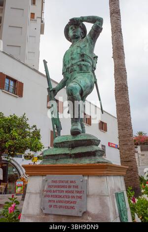 Statue of a Gibraltar defence force soldier Stock Photo - Alamy