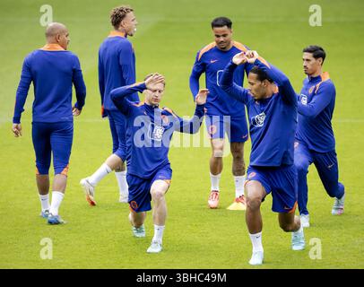 ZEIST - Noa Lang, Tijjani Reijnders, Donyell Malen, and Sem Steijn of ...